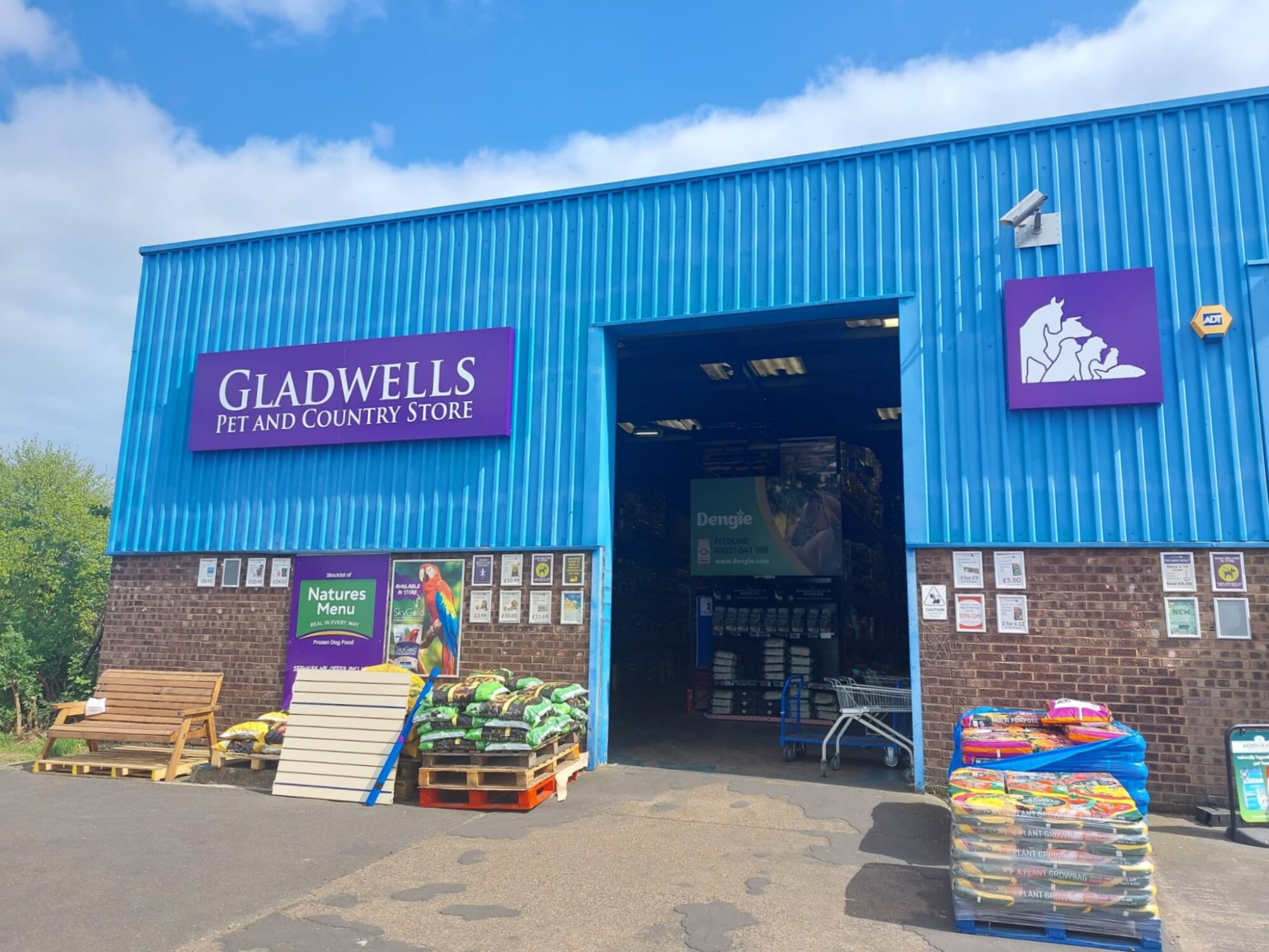 Gladwells Pet Country Store Rushden Pet Food Supplies Gladwells Pet Country Store Rushden Pet Food Supplies